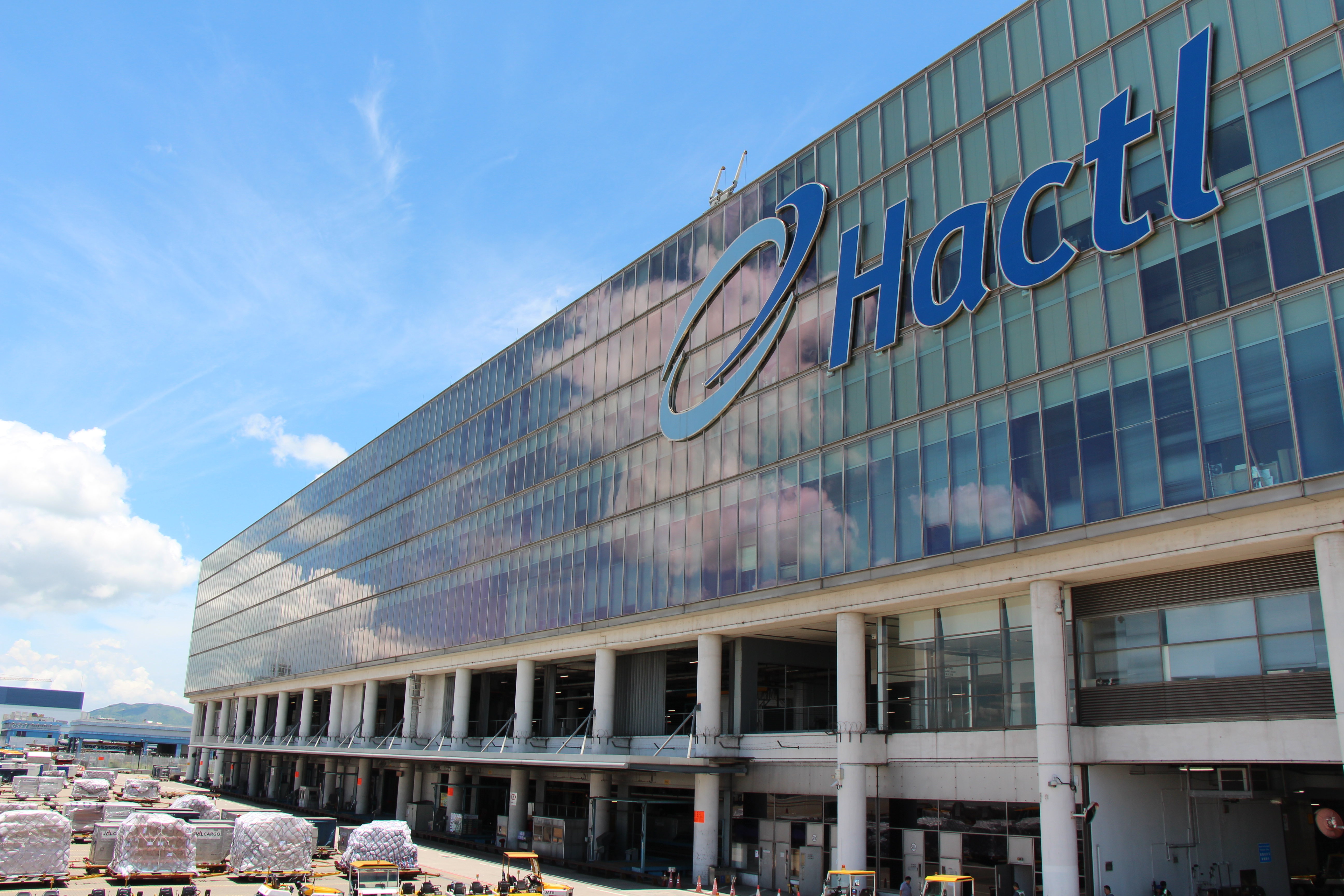 Hactl 成為首間簽署 IATA《數字化領導章程》的空運貨站營辦商 - 香港空運貨站