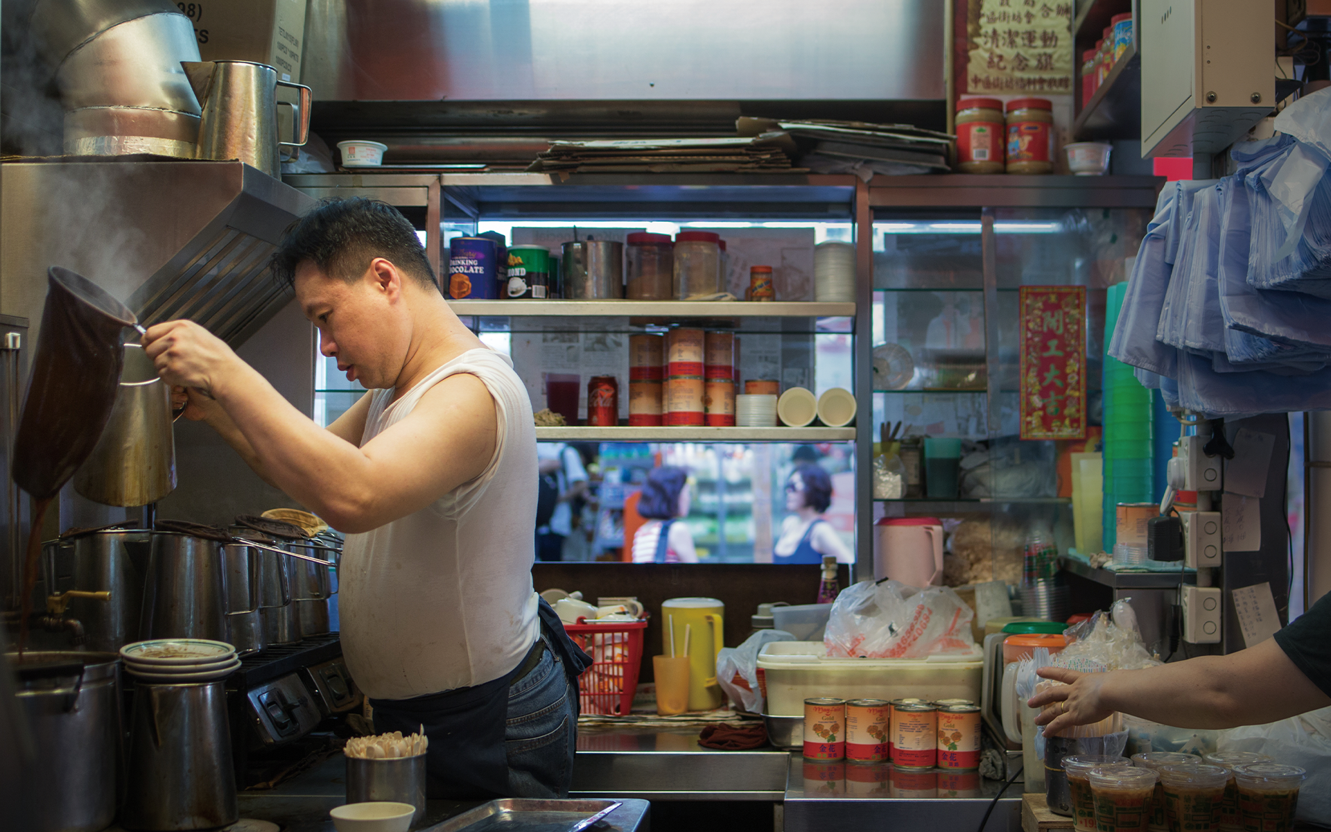 Lan Fong Yuen – an internationally renowned brand sitting on the street ...